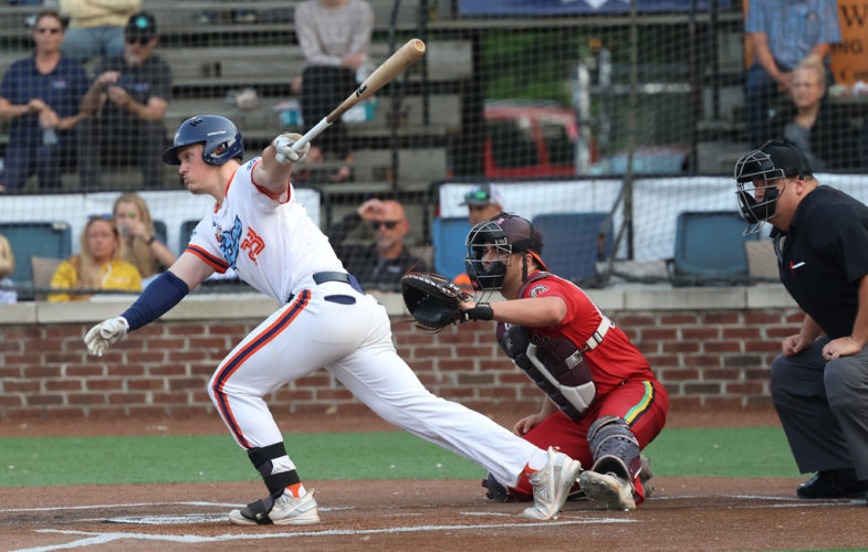 Pilots fall in Wilmington